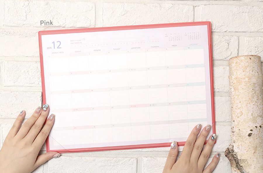 MochiThings: 2020 Monthly Desk Planner