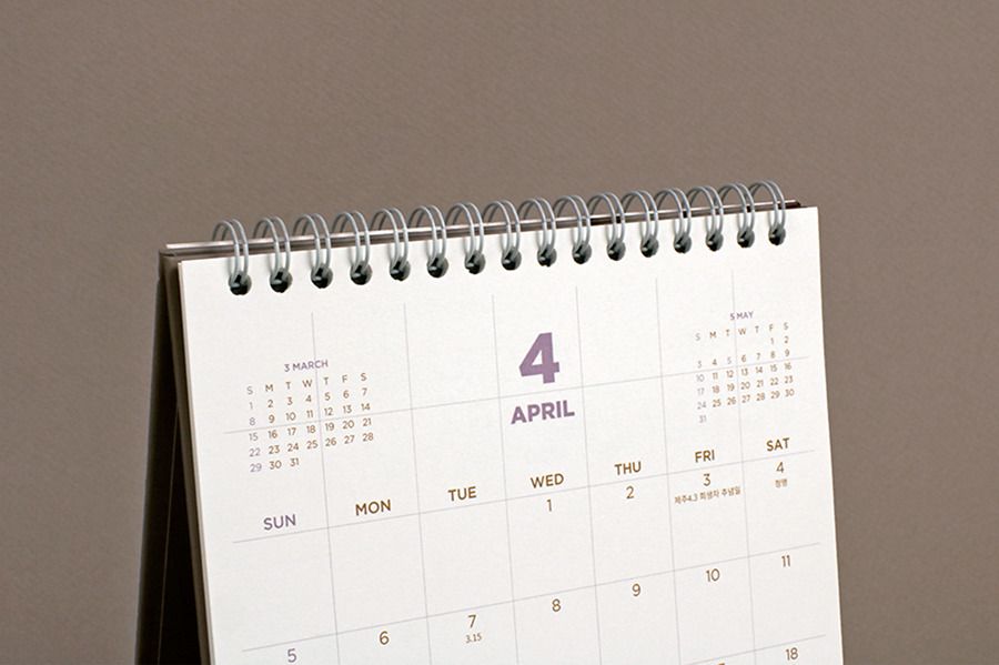 MochiThings: 2020 My Schedule Keeper Desk Calendar