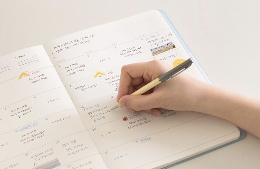 MochiThings: 2020 B5 Slim & Wide Weekly Planner