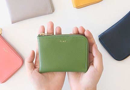 MochiThings: Small Flat Wallet Pouch