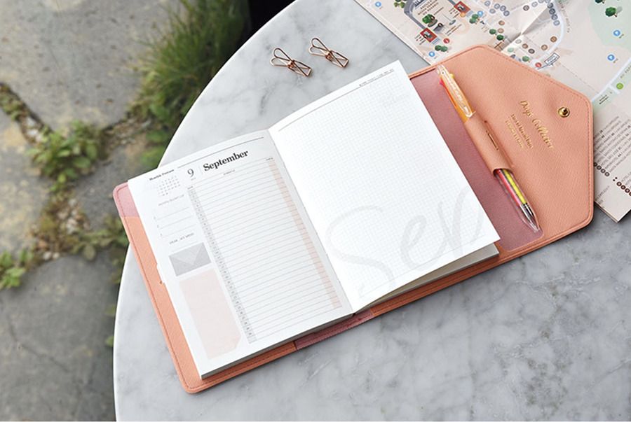 MochiThings: 2020 Leather Diary Wallet