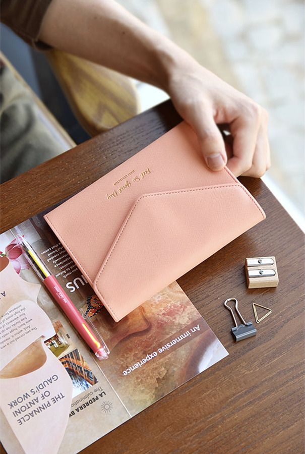 MochiThings: 2020 Leather Diary Wallet