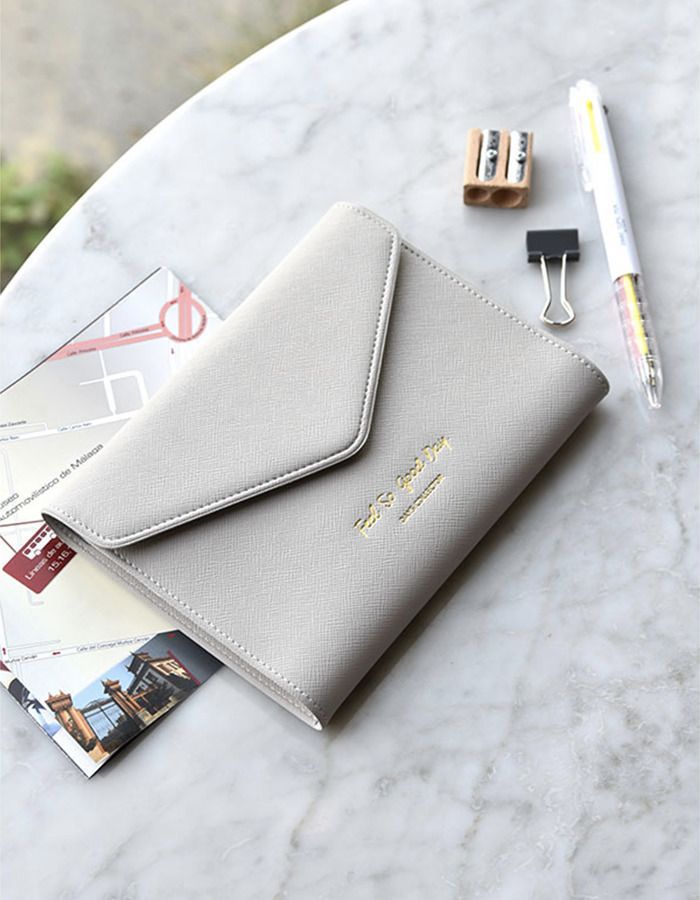 MochiThings: 2020 Leather Diary Wallet