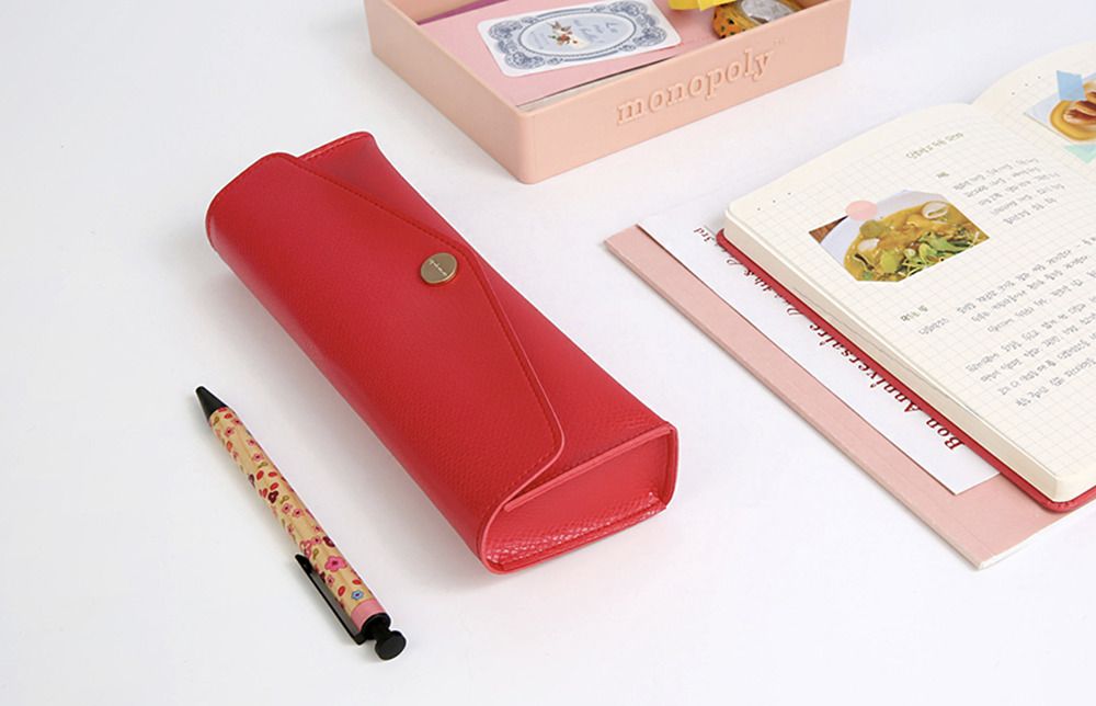 MochiThings: Classy Snap Pocket Pouch