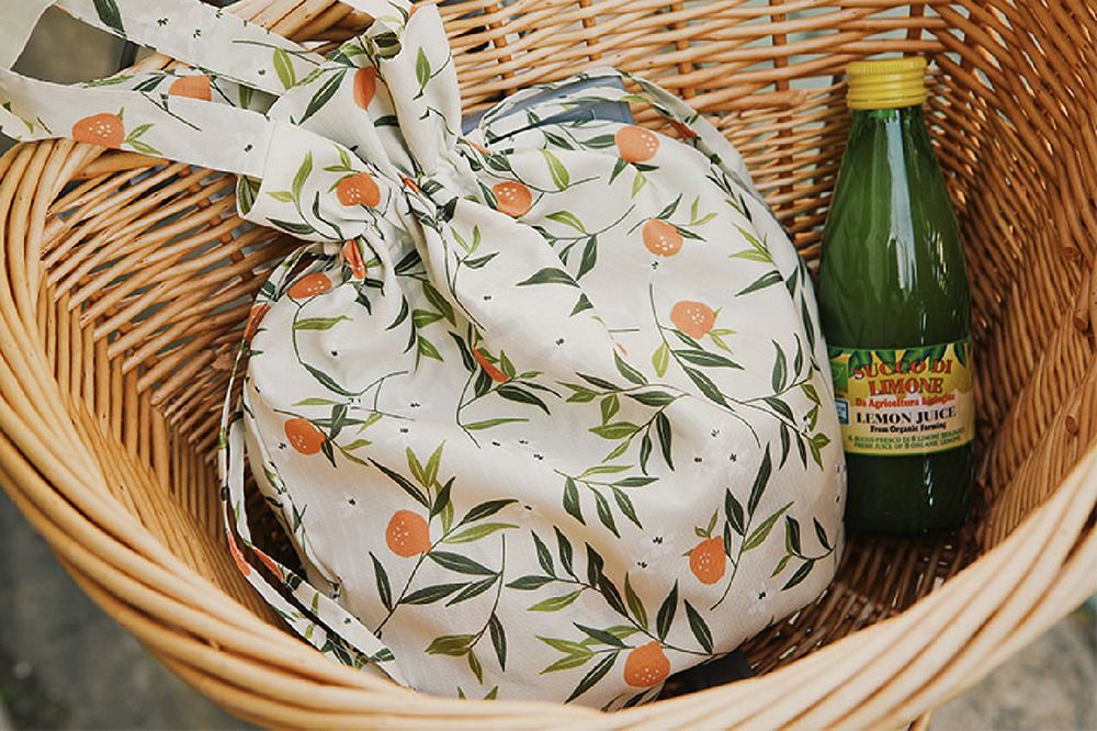 MochiThings: Small Dailylike Drawstring Bag